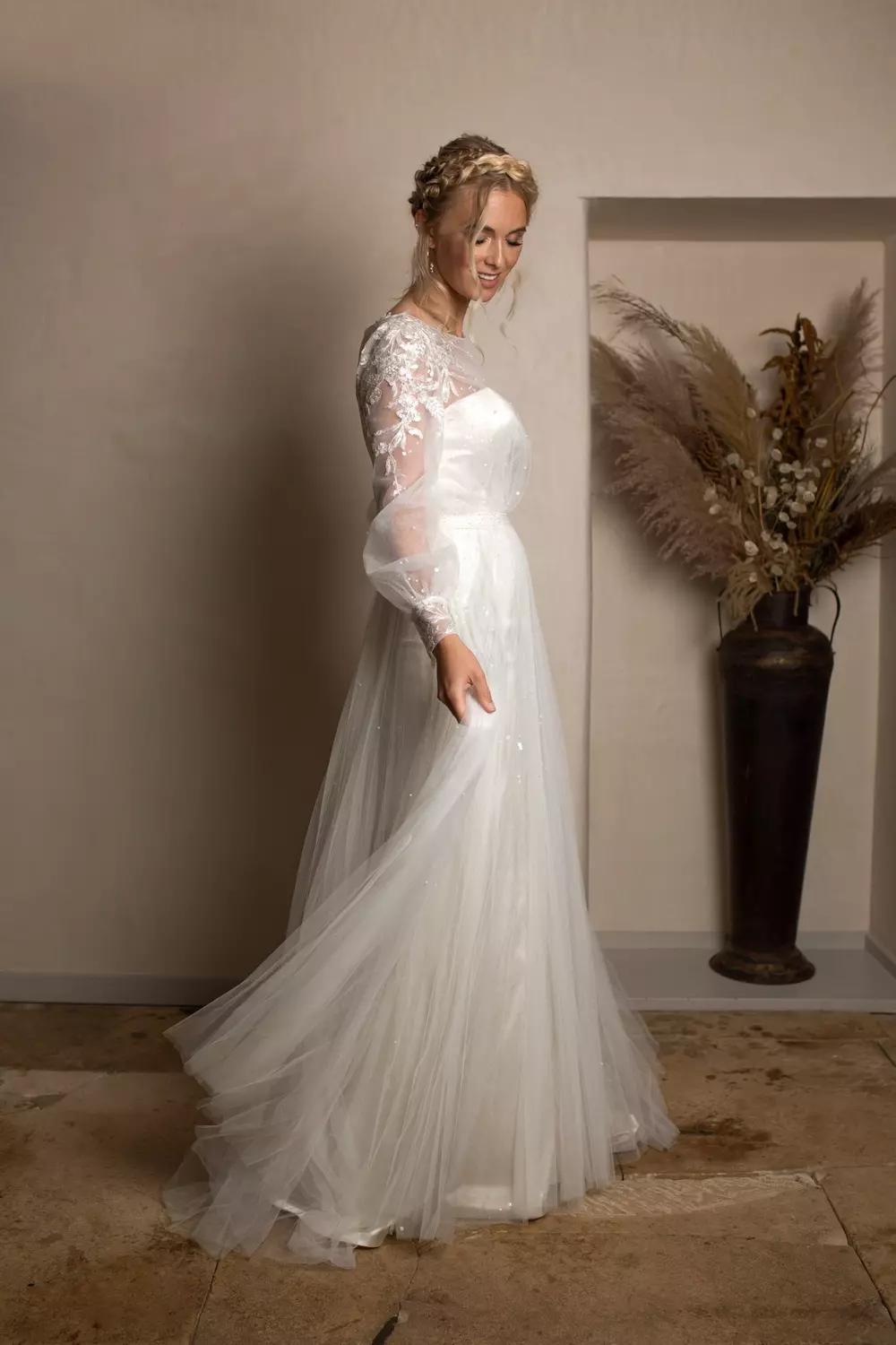 W410 | Bridal Glamour With a Modern Bohemian Twist | True Bride