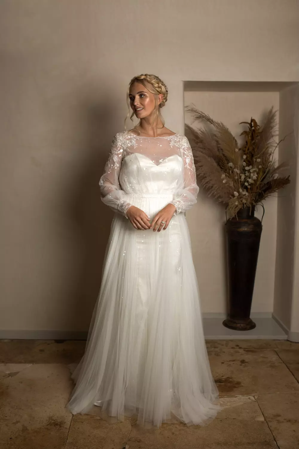 W410 | Bridal Glamour With a Modern Bohemian Twist | True Bride