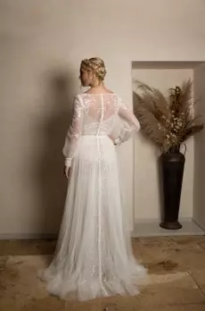 W411 | Bridal Glamour With a Modern Bohemian Twist | True Bride