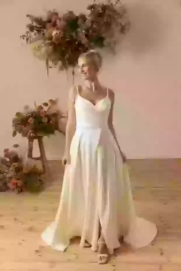 True Bride | Designer Wedding Dresses and Bridal Gowns